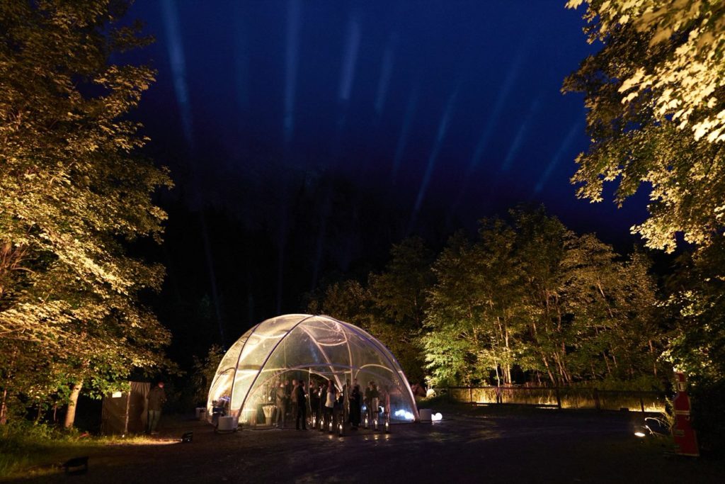 Automarke Genesis inszeniert Europa-Start mit 3D-Projektion