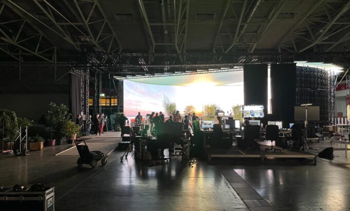 Virtuelles Produktionsstudio Hyperbowl an neuem Standort